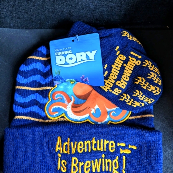 Disney | Accessories | Disney Winter Hat Mitten Sets For Toddlers ...